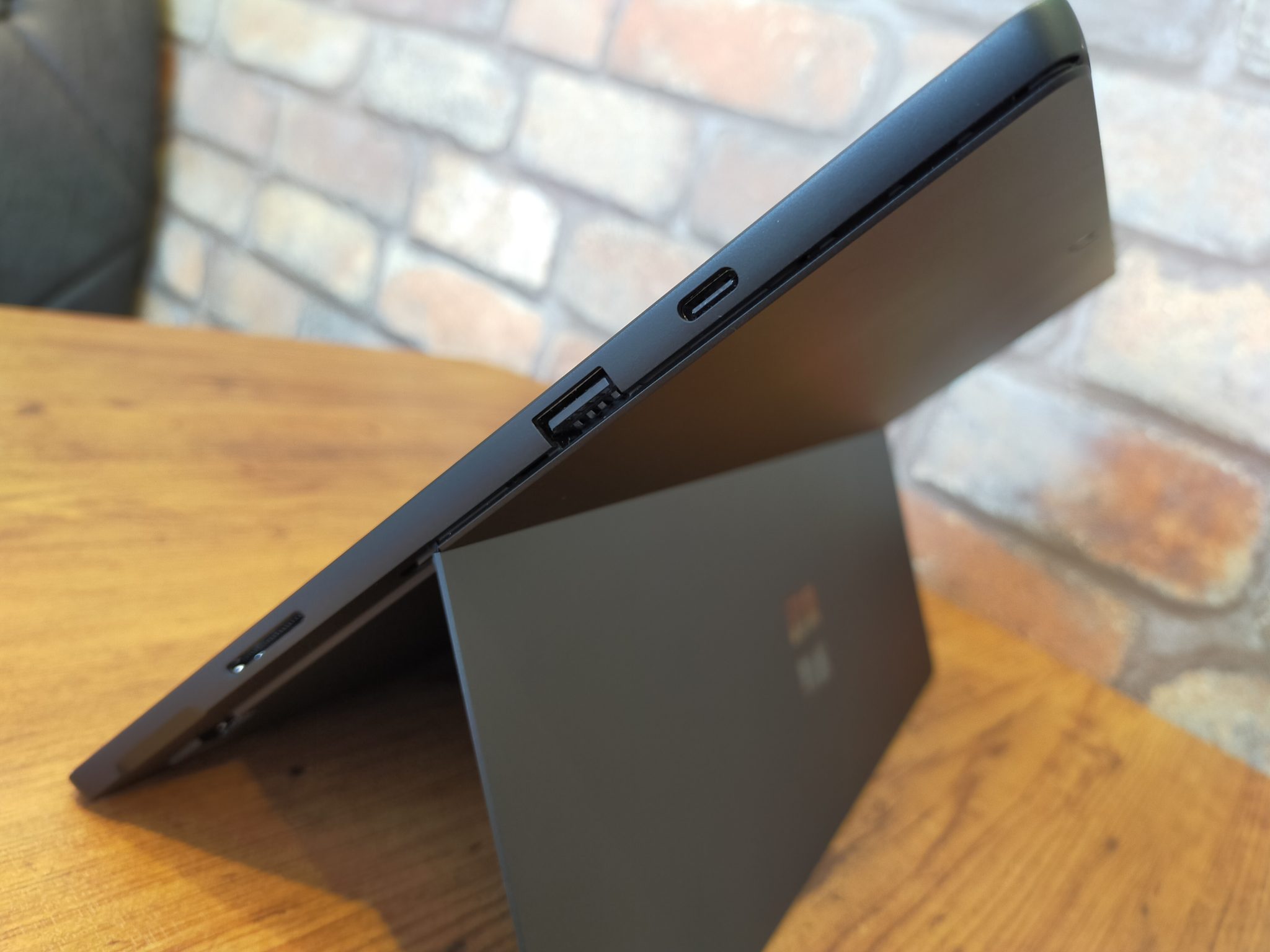 Surface Pro 7 がUSB Type-Cに対応！拡張性が増して使いやすくなった | あきらWeb